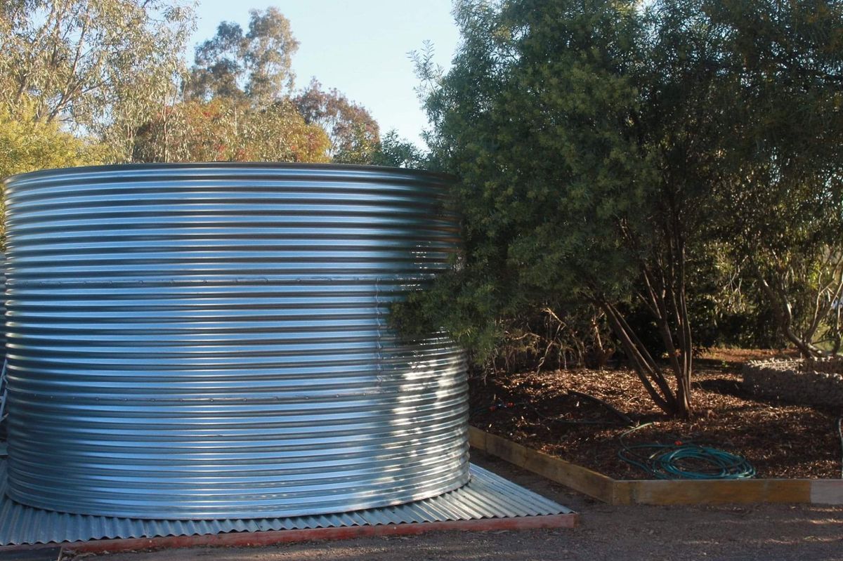 Water Tanks | Rural Tanks and Garden Beds